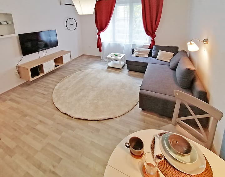 Agaton, 1 Bedroom Peaceful Apartment In The Center - Belgrado