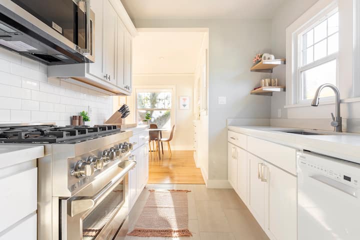 Fully Renovated 1910’s Downtown Bungalow - Boise, ID