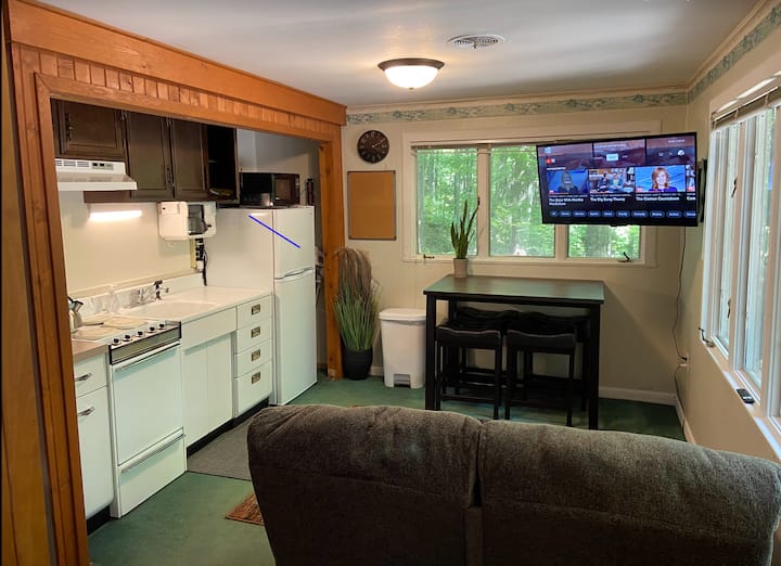 Baumhaus Apartment - Columbian Park Zoo, Lafayette