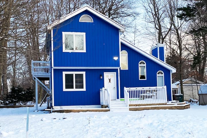 Pocono: Close To Skiing, Snow Tubing & Kalahari - Tobyhanna, PA