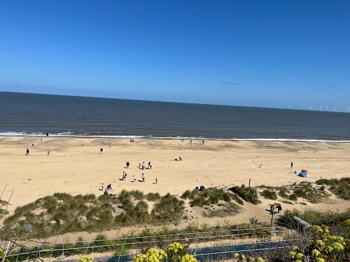 3 Bedroom Holiday Chalet - 800m From The Sea - Hemsby