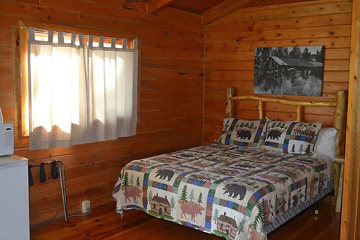 Cabin #4 At Holy Smoke Resort - Keystone, SD