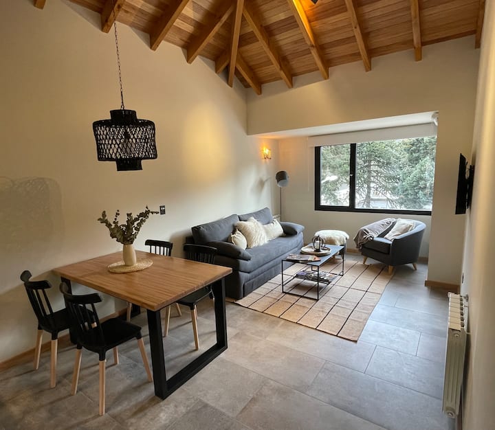 Hermoso Depto Casi Nuevo En El Centro De Smandes - San Martin de los Andes