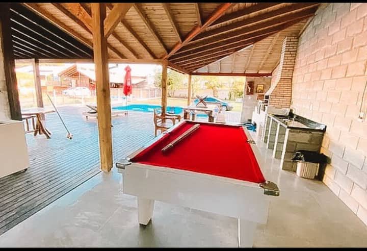 Casa Agradável Com Piscina - Imbituba