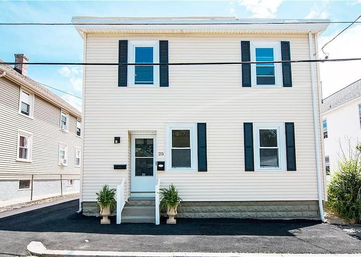 Very Nice Apartment For Rent For Week Or Months - Providence, RI