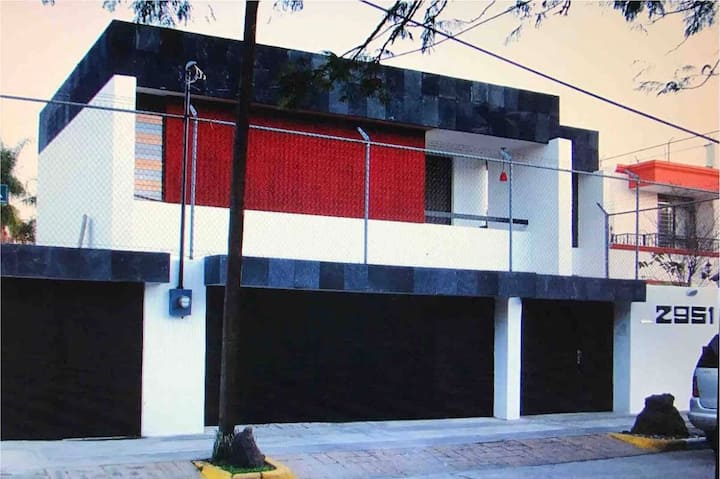 Casa * Perla * F + - Guadalajara