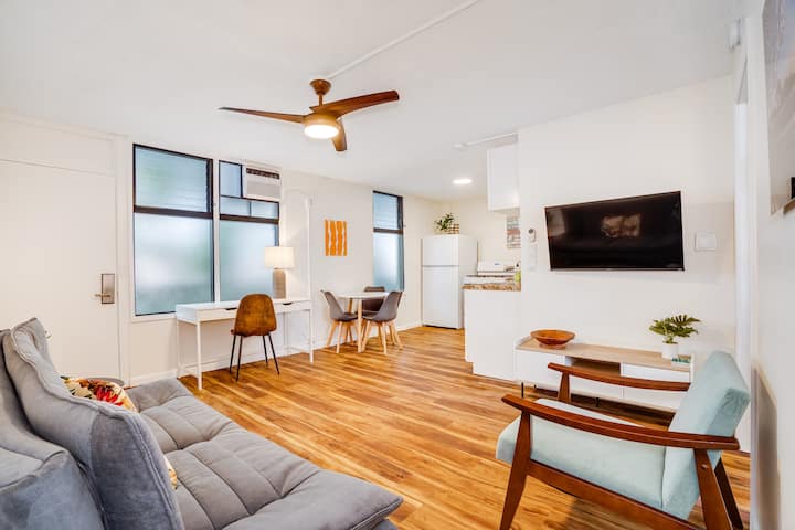 Pe 202 1 Bedroom Apt. 1 Bath, Sleeps 3 - Honolulu, HI