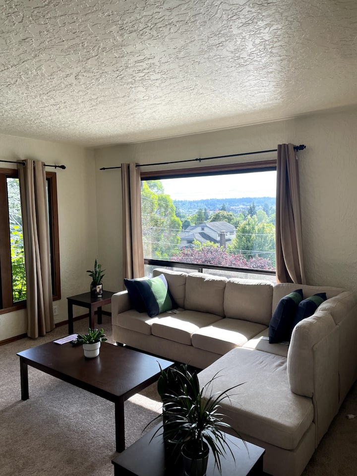 Private Room In Ballard Seattle With Parking - Seattle, WA