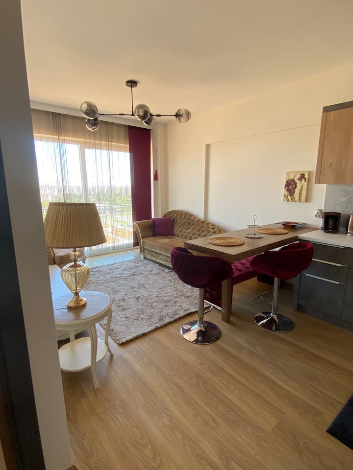 Flat W/ Shared Pool And Balcony In Kepez 1+1 - Aksu
