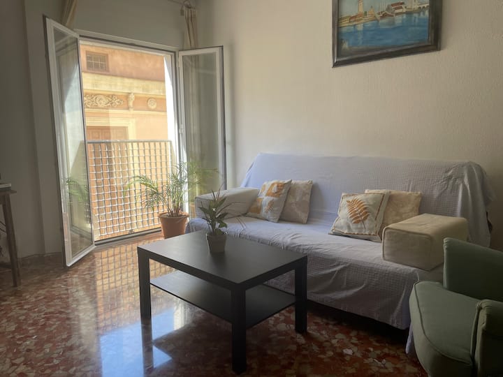 Amplio Apartamento En Pleno Centro De Málaga - Málaga