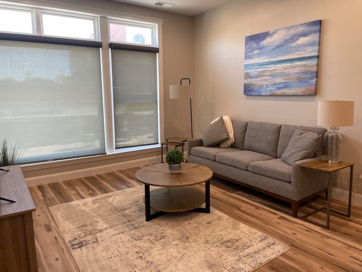 Lovely Downtown Loft  Above Coffee Shop. - Oswego, NY