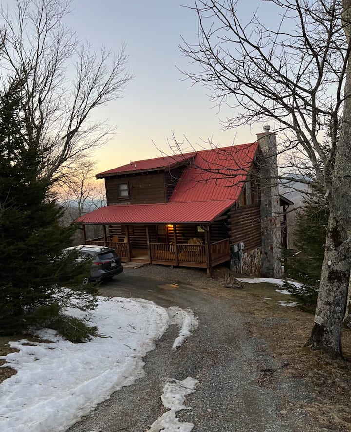 Broken Arrow Cabin - Hot Tub - 3 Miles To King St. - Boone, NC