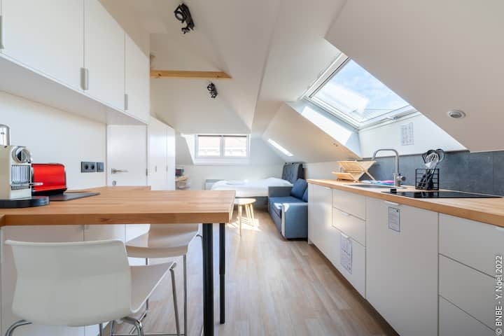 Carmes | Pour Un Couple, Un Explorateur Ou Autre - Brussel