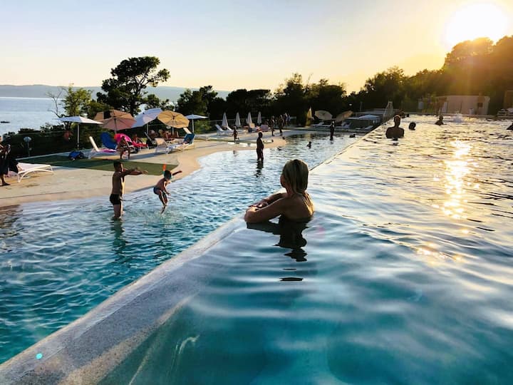 Privilege Resorts Seaview Camping Villa With Pools - Selce, Horvátország