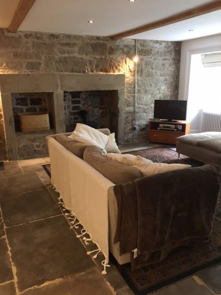 Characterful 1 Bedroom Apartment In Leith - Edinburgh