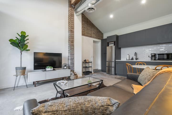 2 Bedroom Casita W/private Yard, Dog Friendly - Phoenix