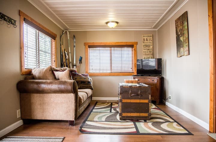 Cozy Miners Cabin With Full Kitchen. Dogs Ok. - Estes Park, CO