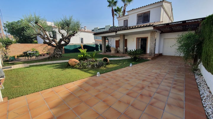 Villa Espaciosa Con Jardín, Piscina Y Barbacoa - Benicàssim