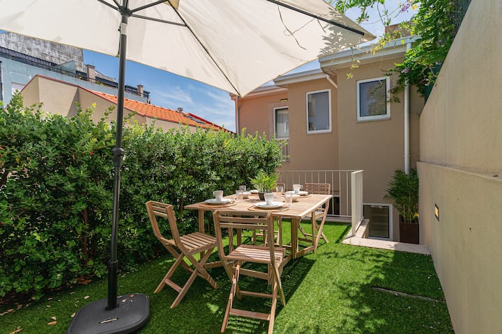 Apt With Beautiful Garden In The Heart Of The City - Porto, Portugal