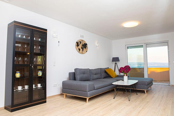Modern Seaview Apartment With Free Parking 1 - Podstrana