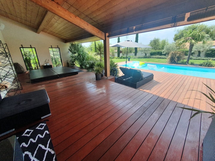 Logement 4 Couchages Avec Jacuzzi Privé Et Piscine - Gironda