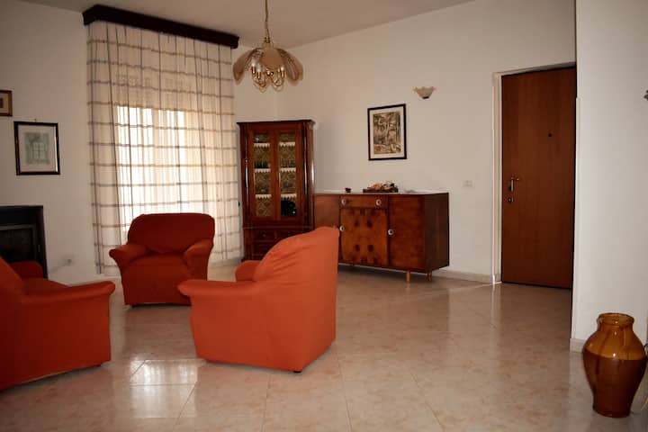 Notti Serene Casa Ampia Tranquilla A 6 Km Dal Mare - Cisternino