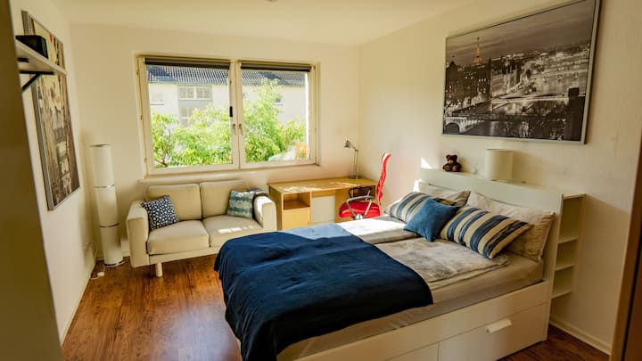 Large Room In The Heart Of Cologne - Cologne
