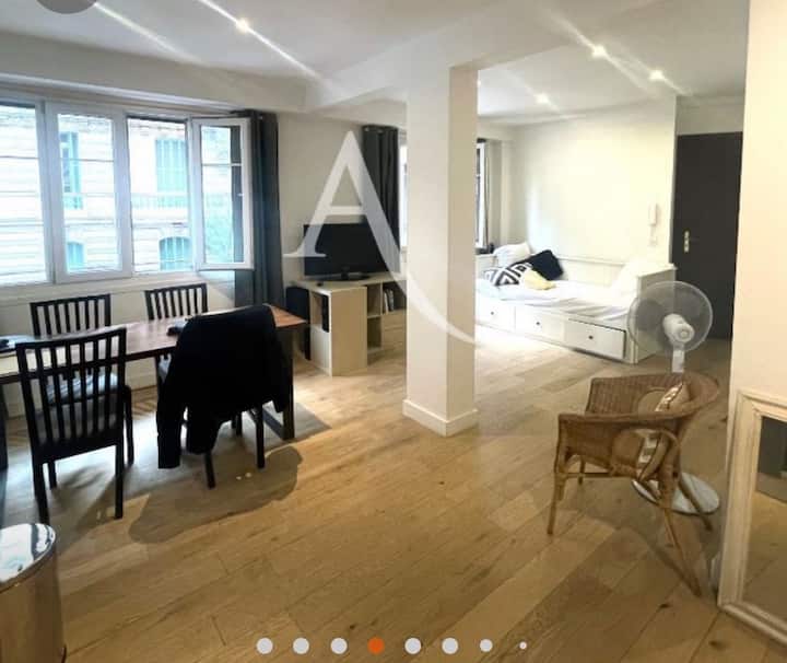Appartement Centre Ville Proche De La Mer - Èze