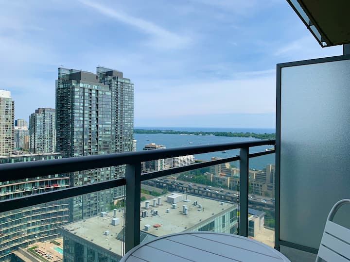 Condo Apt. In Downtown Toronto + Free Parking - トロント