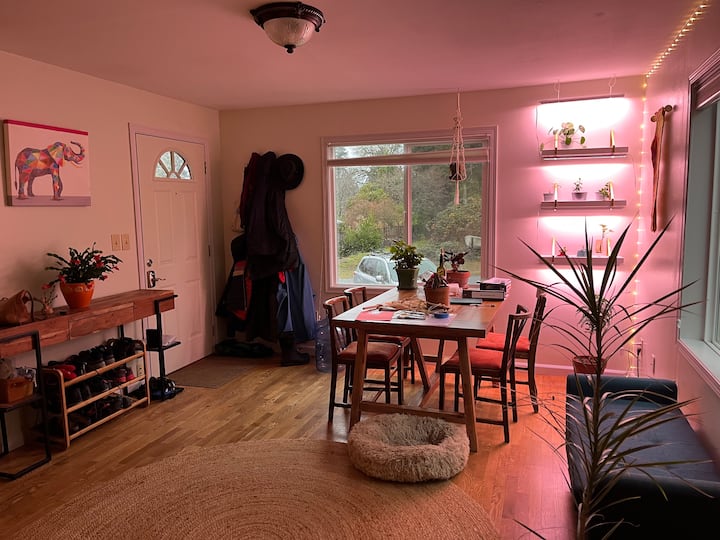 Cozy Home W/ Sauna - Olympia, WA