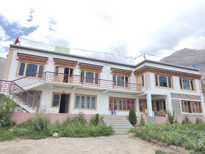 Tranquil Atmosphere - Homely Environment. - Nubra Valley