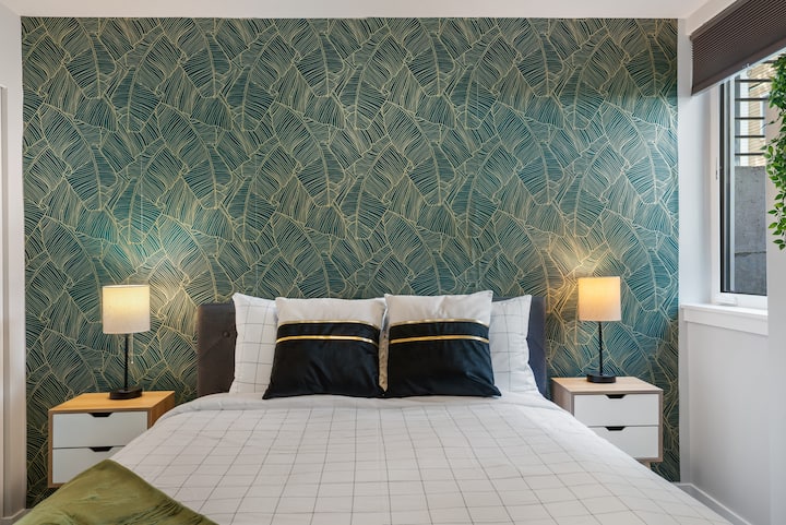 Klimt-inspired Suite | Near Lumen Field & Downtown - Seattle, WA