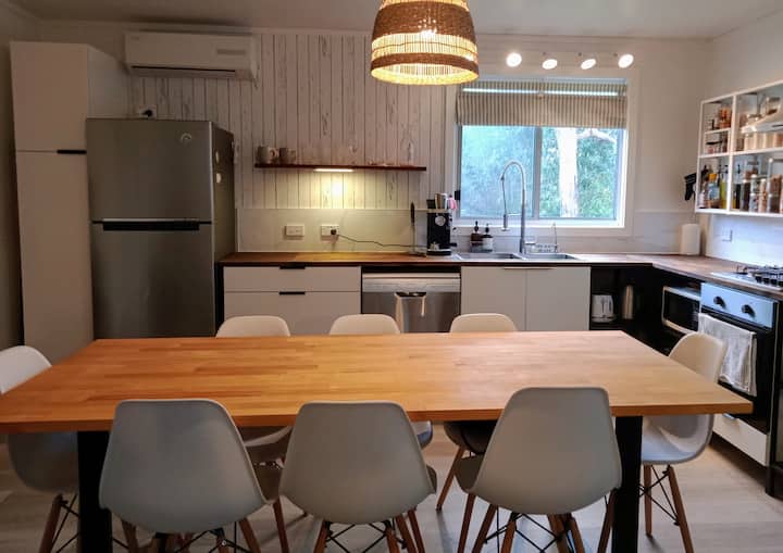 Cozy 3br Home Near Beach & Lake In Loch Sport - Loch Sport