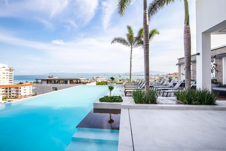 New D'esire Condo, Romantic Zone Gym/rooftop Pool - Puerto Vallarta