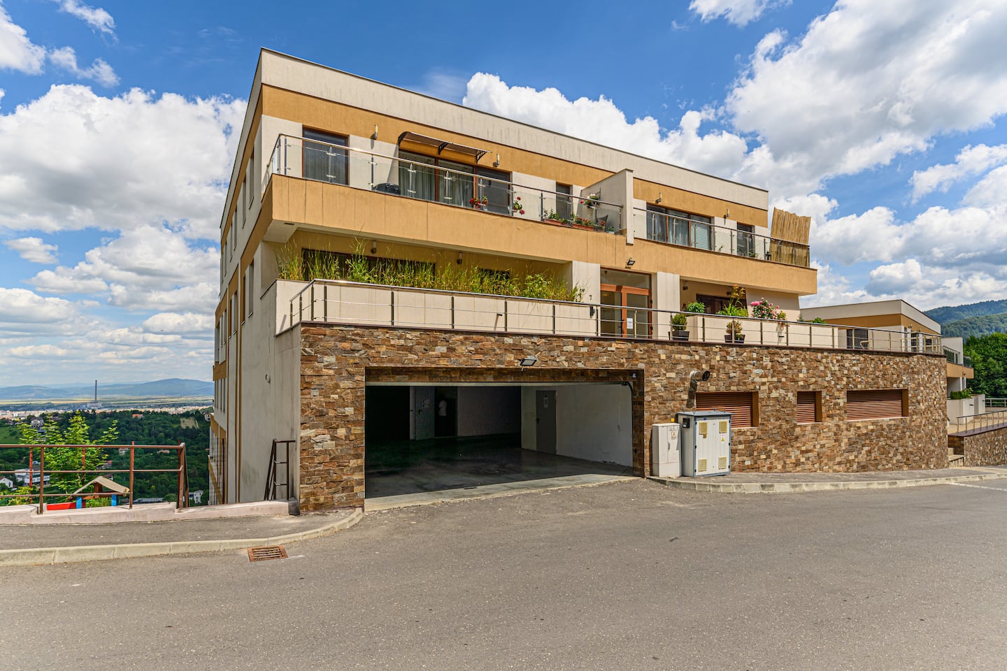 Locatie complex apartamente : r/brasov
