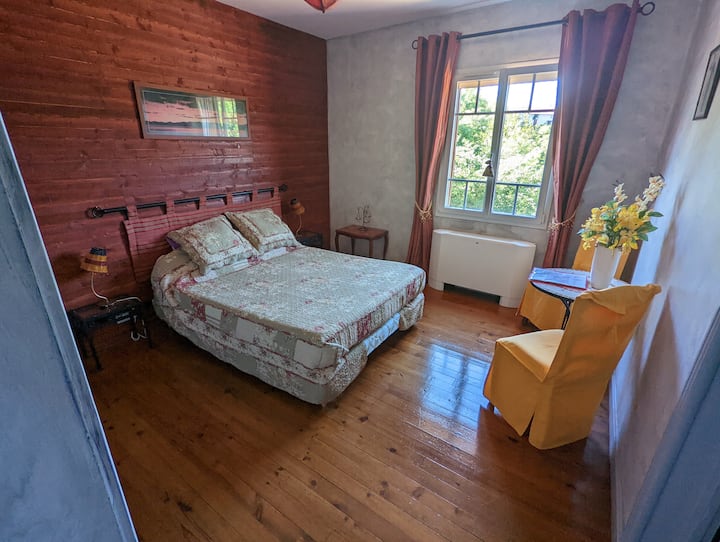 Chambre Avec Petit Déjeuner, Jardin Et Piscine - Rocamadour