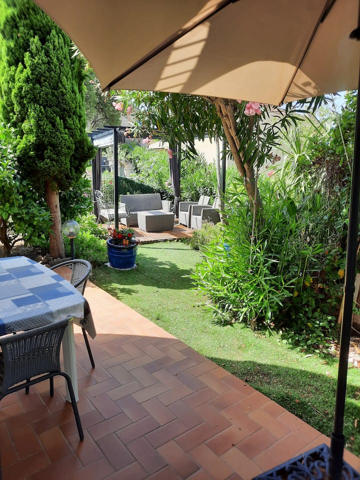 Spacieux Appartement En Villa - Île du Levant