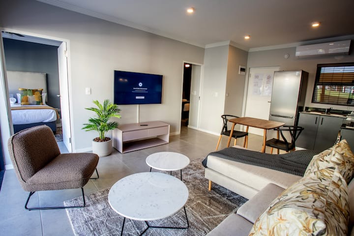 The Space To Be @ Gateway - Audacious Ambiance - 烏姆赫蘭哈