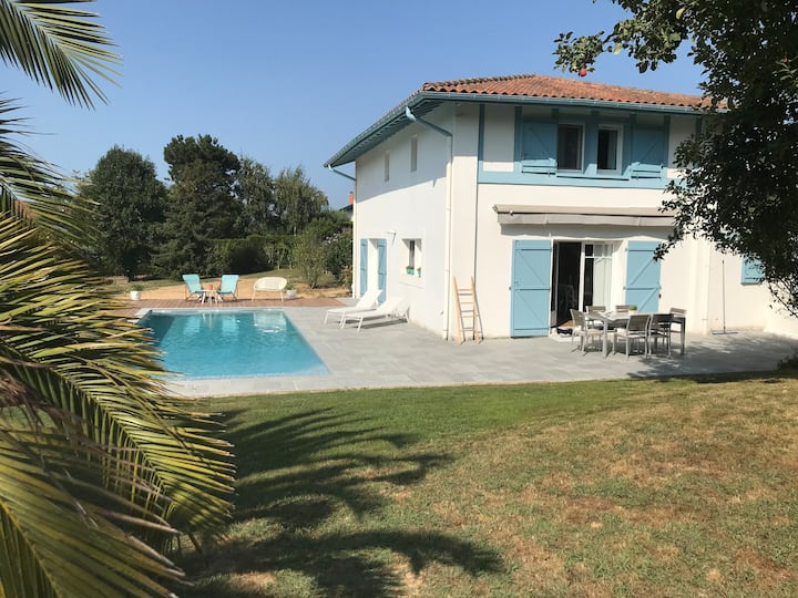 Villa Avec Piscine Entre Mer Et Montagnes - Sare