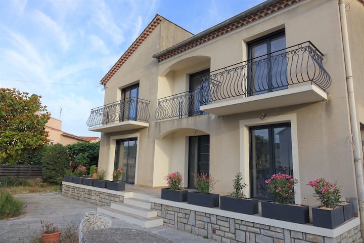 Villa Au Pradet, Rénovée Et Plages à Pied ! - Le Pradet