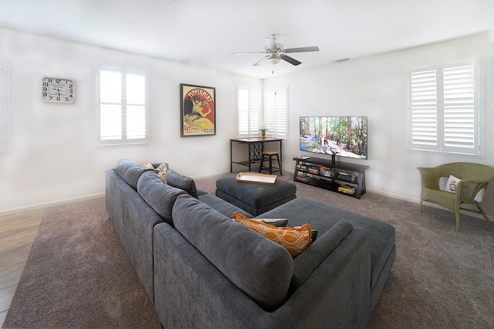 Gorgeous Family Home Near Sequoia National Park - Visalia, CA