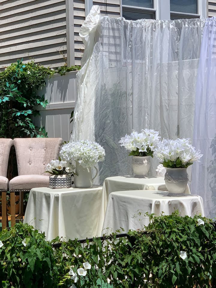 Backyard Delightful For Little Events - New York