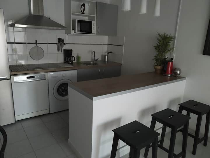 Poitiers,2 Chambres, Très Bel Appartement De 65m2. - Poitiers
