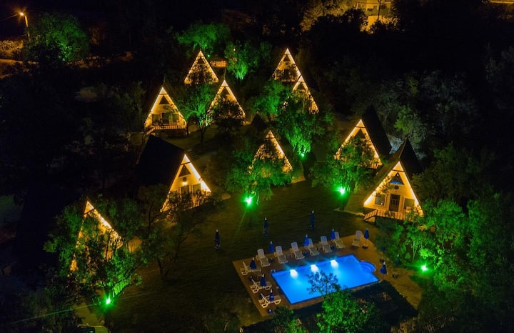 Badem Ağacı Bungalow - Çukurbağ