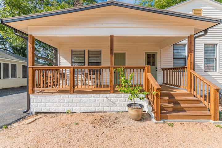 Fully-restored 1850s German Home In Downtown Nb |B - 뉴 브라운펠스