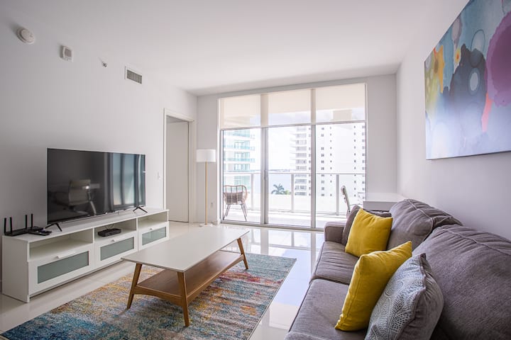 Full Equipped 1br W/ Bay View! ★★★★★ - Miami, FL