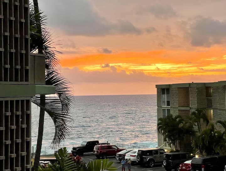 Oceanview 1- Bedroom Condo Oceanfront Complex Kona - Kailua-Kona, HI