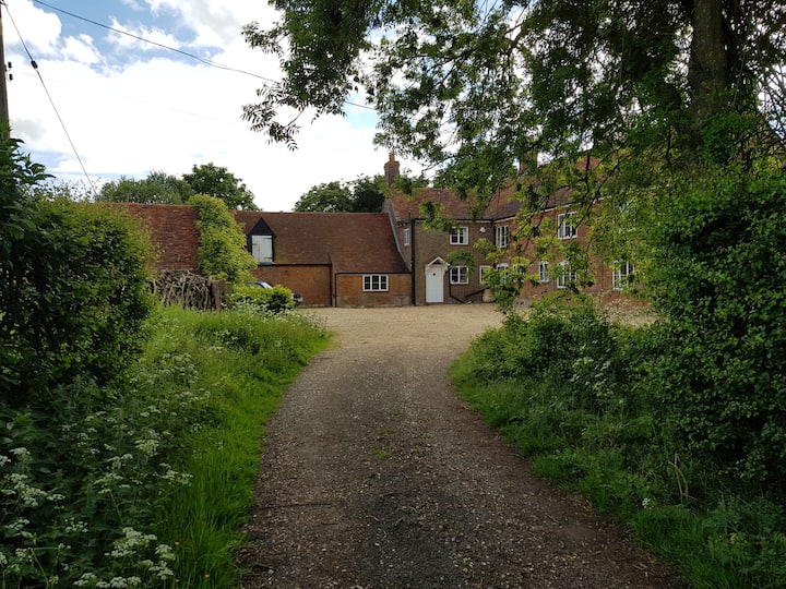 Traditional, Tranquil, Secluded. - Aylesbury