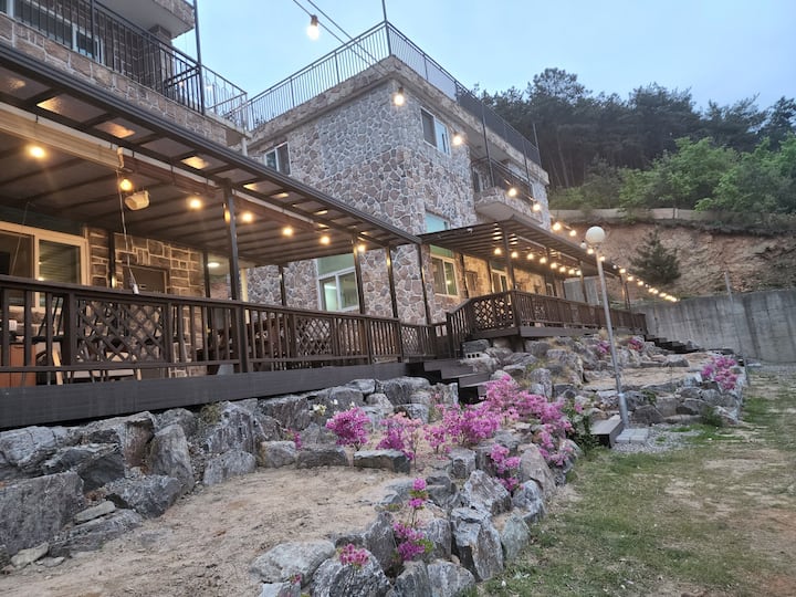 편백나무서쪽실 하이바다카페  근처 십리포산책로 - Ansan-si