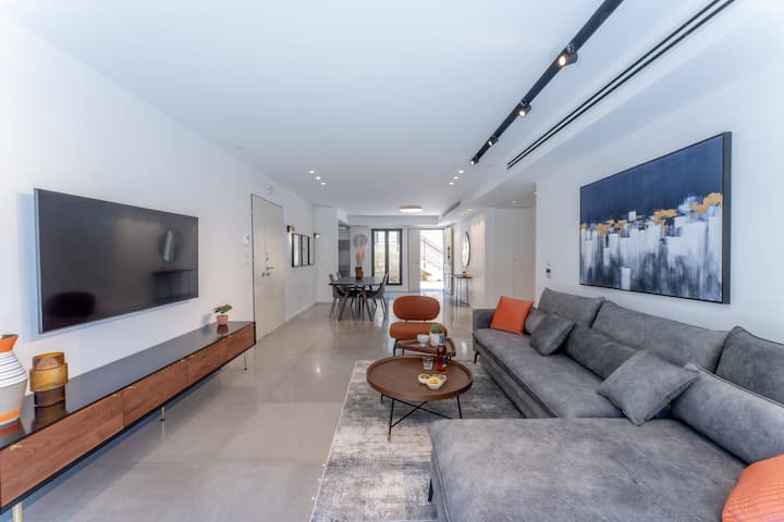 David's Village 4br Apt Private Garden & 2 Parking - Jerusalem